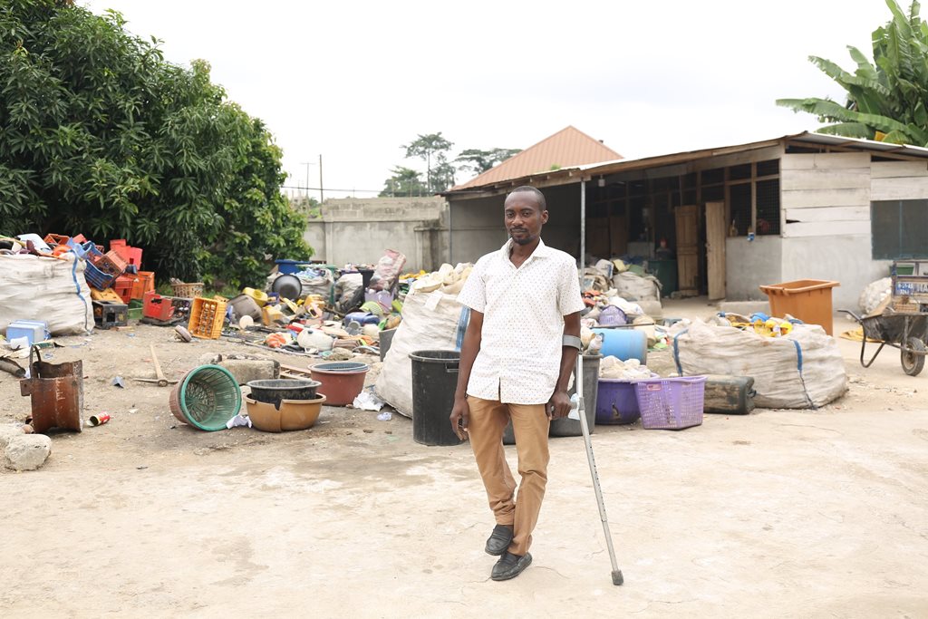 Making a Difference in the Community through Plastic Recycling - SOS ...